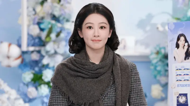 Yang Zi Goes Viral for Candid Love Yourself Advice During Livestream